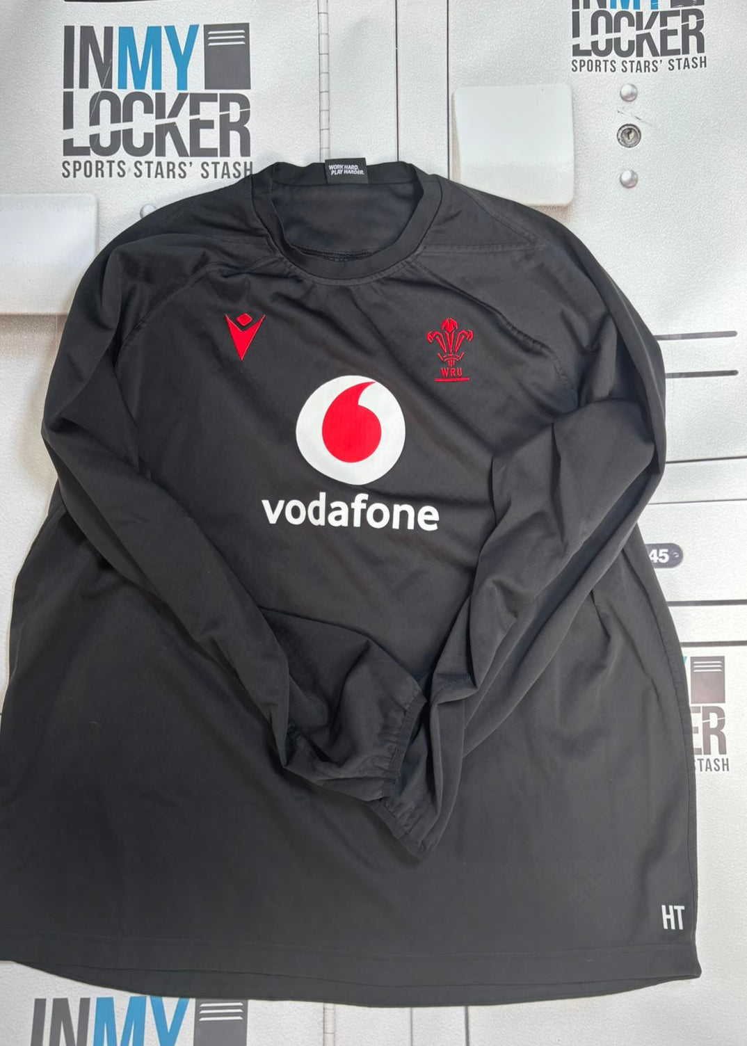 Henry Thomas - Wales Rugby Cold Weather Training Top [Black] – In My Locker